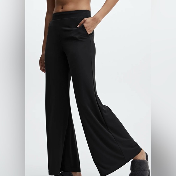 Fabletics | Pants & Jumpsuits | Fabletics Black Wide Leg Knit Pant ...
